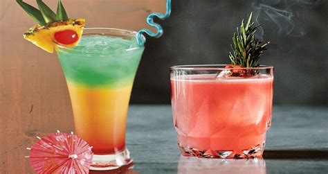Famous Fruity Bar Drinks | foodfeatures.net