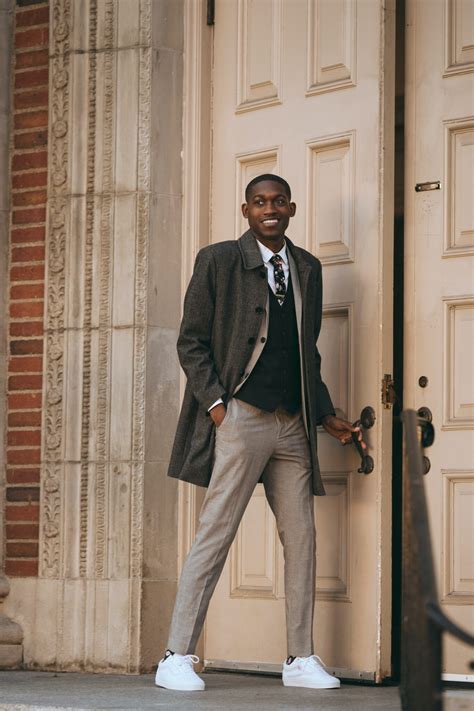 What are Chinos? Plus 6 Great Pairs | Dapper Confidential