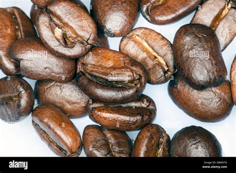 roasted coffee beans Stock Photo - Alamy