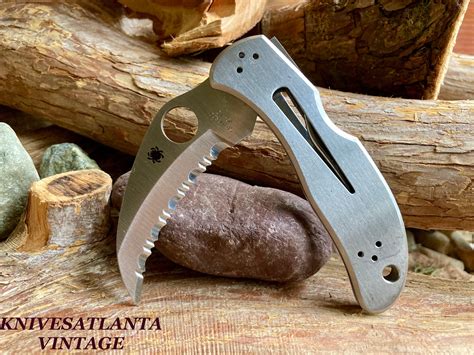 Spyderco Harpy Folding Knife ~ VG10~ Satin Serrated Hawkbill Blade ...