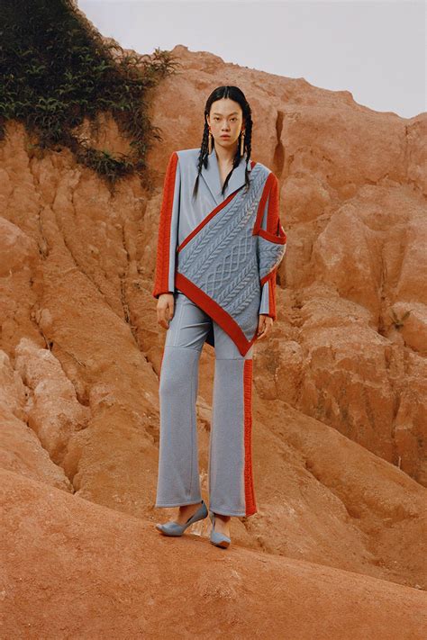 SARAWONG Fall 2022 Ready-to-Wear Collection