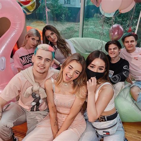 Crush Family (CrushFam) - что за тик ток хаус Краш фэмили и кто в нем