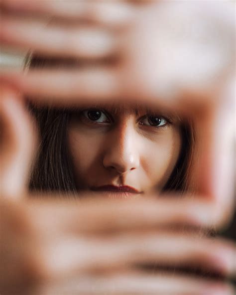 Lara (@larathl) • Photos et vidéos Instagram | Portrait, Photo, Instagram