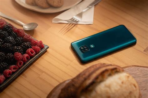 Motorola Moto G9 Play OFICIÁLNE: Cenovo dostupný smartfón s gigantickou ...