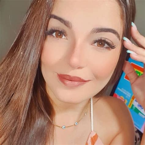 Beatriz Ramos 🌻 (@beatrizmalone) • Threads, Say more