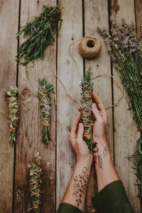 🌿🌸скрутки эстетика 🍃🌺 🌾 🌼 white witch 🕯️ atmosphere photo 🌼 magic ...