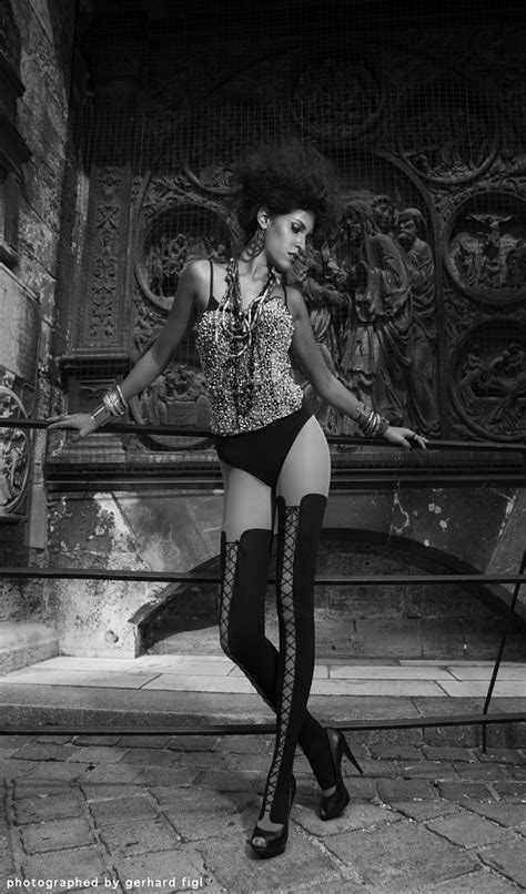 Santa Stefano II Foto & Bild | fashion, outdoor, frauen Bilder auf ...