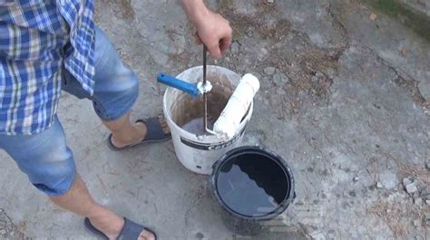Простое приспособление для мытья малярных валиков