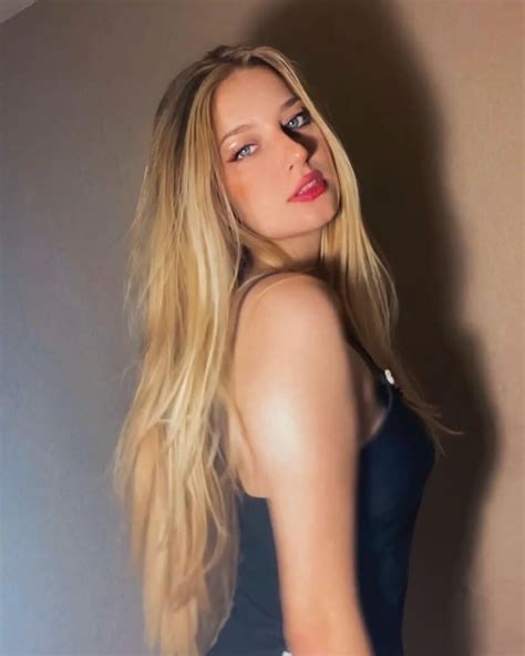 Isabella rousso | Looks, Cabelo e beleza, Cabelo