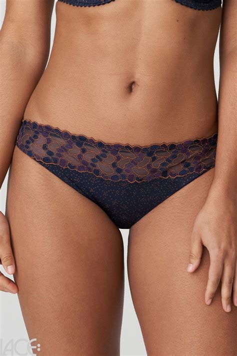 LACE - PrimaDonna Lingerie Hyde Park Tai trusse - Lace.dk