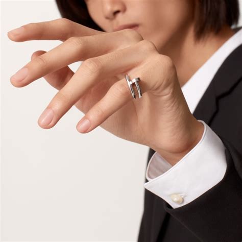 b4099200-juste-un-clou-ring