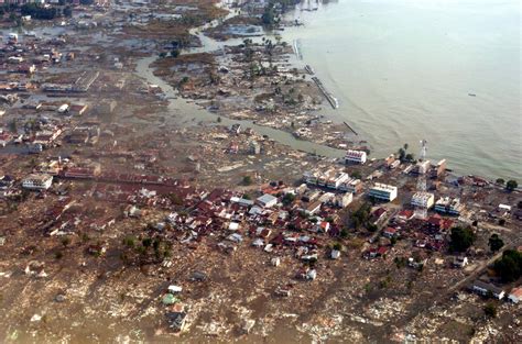 Indonesian Girl Lost in 2004 Tsunami Discovered Alive in Nearby ...