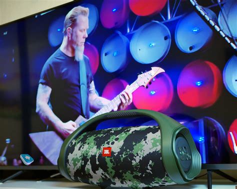 Mobile-review.com Обзор колонки JBL Boombox 2