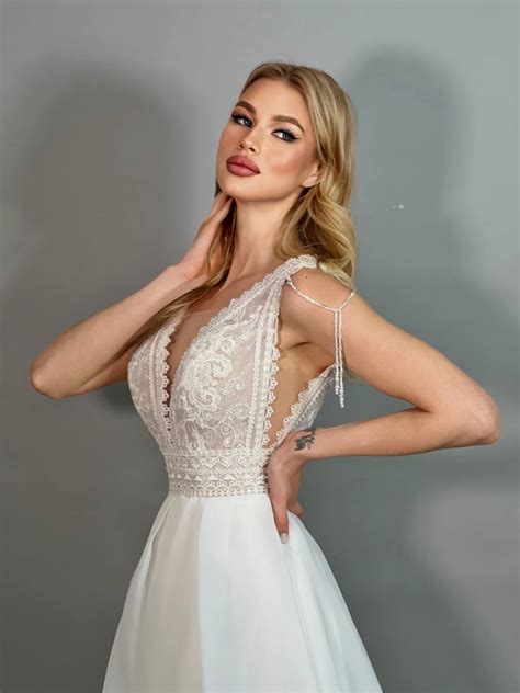Купить свадебное платье в СПб недорого - салон Robe Blanche