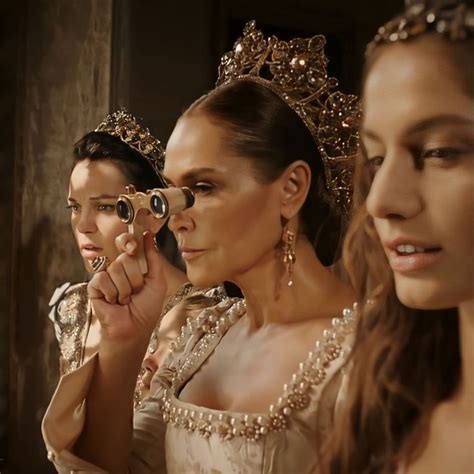 Сафие Султан | Crown jewelry, Crown, Fashion