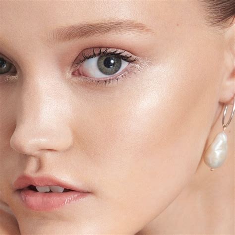 Бежевый карандаш: 5 способов использования, которые стоит попробовать