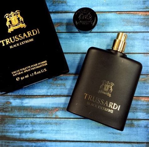 Слива лиловая, спелая, садовая от Trussardi Black Extreme | Отзывы ...