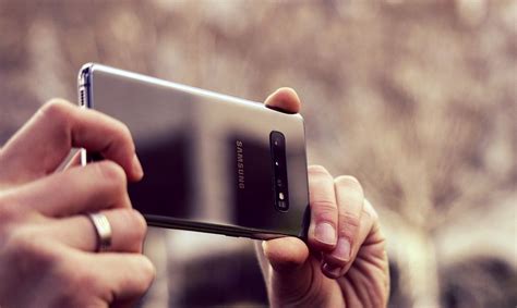 Обзор смартфона Samsung Galaxy S10 - плюсы и минусы