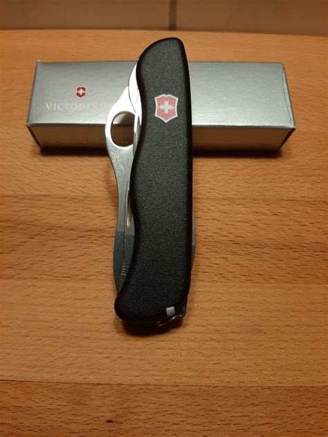 Viktorinox Trailmaster black | Kaufen auf Ricardo