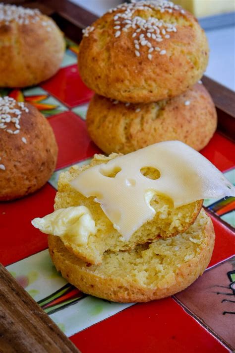 Кунжутные булочки без глютена - СделаемВкусно.ру