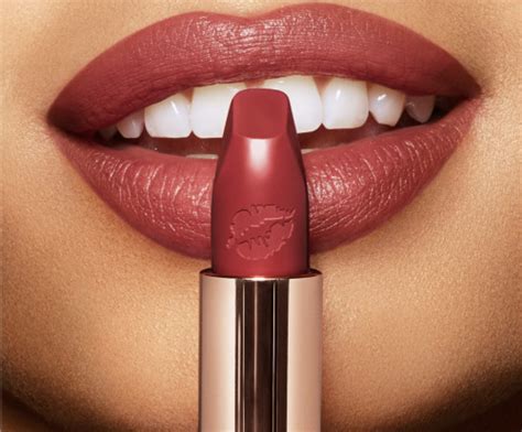 Charlotte Tilbury – купить с доставкой по Москве | Интернет-магазин ...
