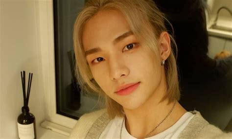 Завораживает: Хенджин из Stray Kids поделился новым дэнс-кавером | ELLEGIRL