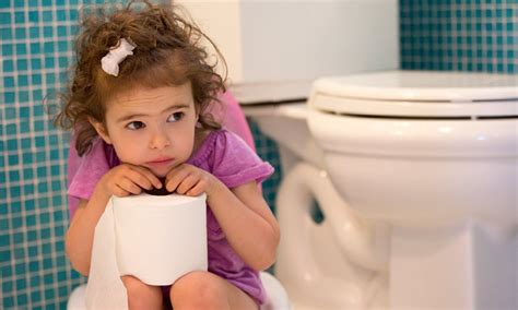 У ребенка постоянные запоры: диетолог рассказал, что делать - Parents ...