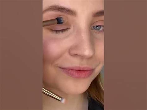 Офисная сирена в деле ☺️ #макияж #makeup #тренды #офис - YouTube