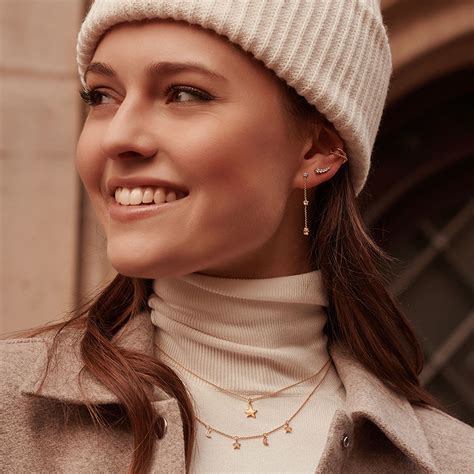 Golden necklace with cosmic ornaments – THOMAS SABO