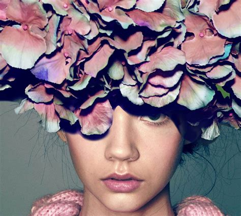 In Full Bloom: How to Use Floral Trend in Your Designs
