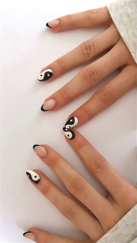 yinyangnails summernails2021 nails nailspo nailsofinstagram naildesign ...