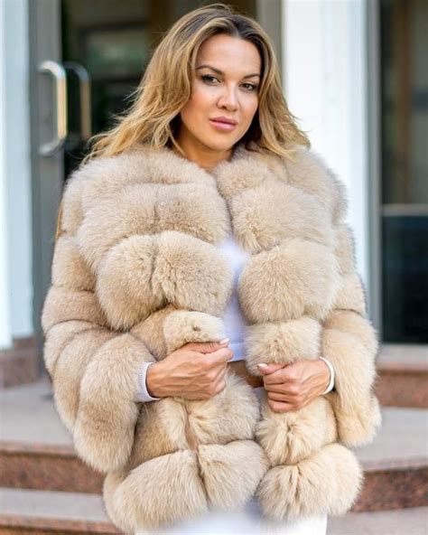 Pin by mikfurs on Furs 21 | Fur fashion, Fashion, Fox fur