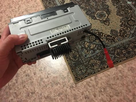 Pioneer MVH-S100UBW с оптическим выходом