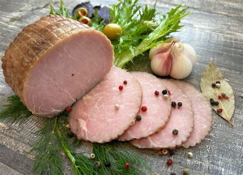 Наличие мясные деликатесы: Карбонат из свинины Рулет из свиной грудинки ...