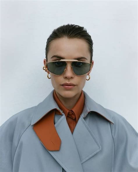 Стильное фото в очках | Fashion sunglasses, Style, Cool sunglasses