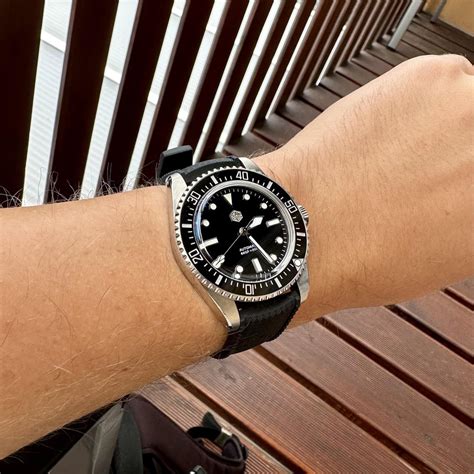 Trying the SN006 on a rubber strap : r/ChineseWatches