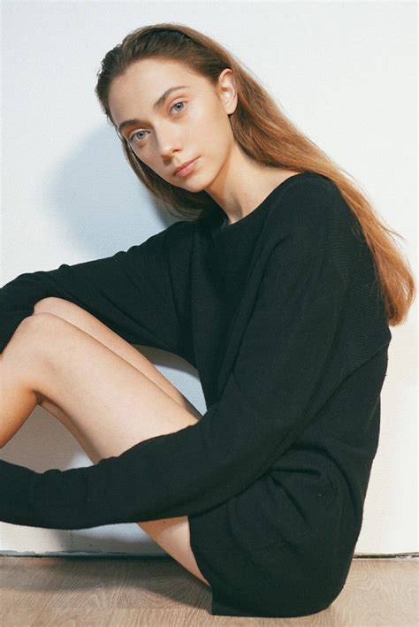 Luna Volkova