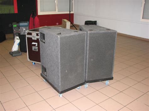PSW-2 - Meyer Sound PSW-2 - Audiofanzine