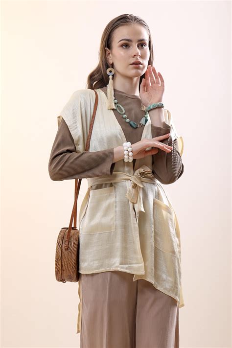 Runika Outer | Hava Indonesia