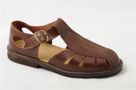 Мужские сандалии с ортопедической стелькой | Fisherman sandal, Shoes ...