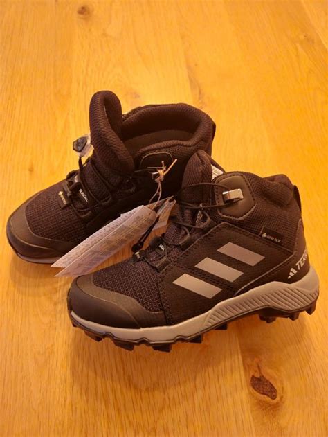 Adidas terex goretex (Neu (gemäss Beschreibung)) in Zürich für CHF 65 ...