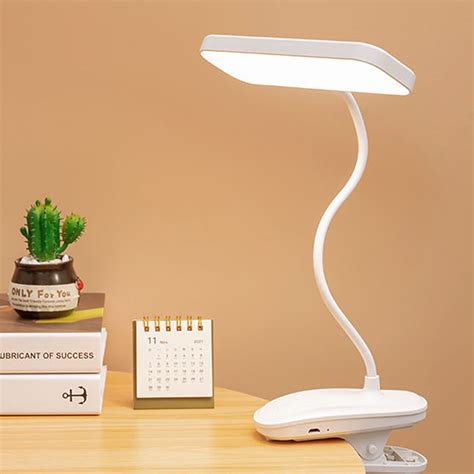 LED лампа аккумуляторная настольная с прищепкой клипсой и гибкой ножкой ...