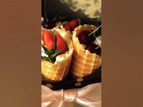 ВАФЕЛЬНЫЕ РОЖКИ С КРЕМОМ И ЯГОДАМИ!!!🍓 - YouTube
