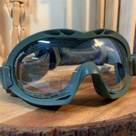 Wiley X Eyeware (s)