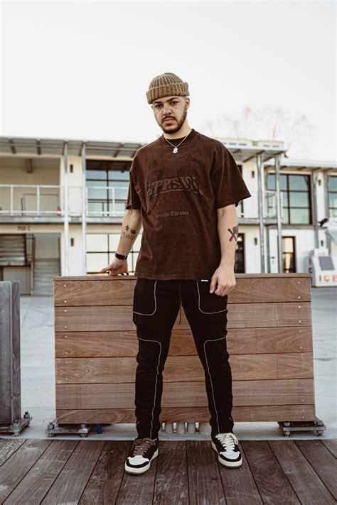 Represent Represent on Behance