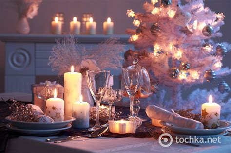 Сервировка новогоднего стола: свечи, кольца и хрусталь - tochka.net