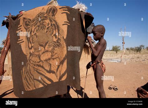 Himba tribe in Namibia Stock Photo - Alamy