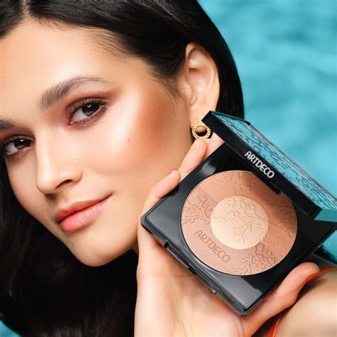 Artdeco All Seasons Bronzing Powder Limited Edition | Thiemann Shop