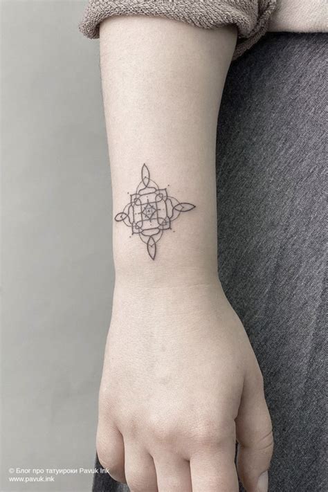 Татуировки в стиле хендпоук — pavuk.ink