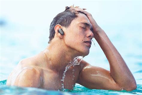 Sony's WF-SP900 Headphones Are All-in-One Waterproof Wireless Headphones